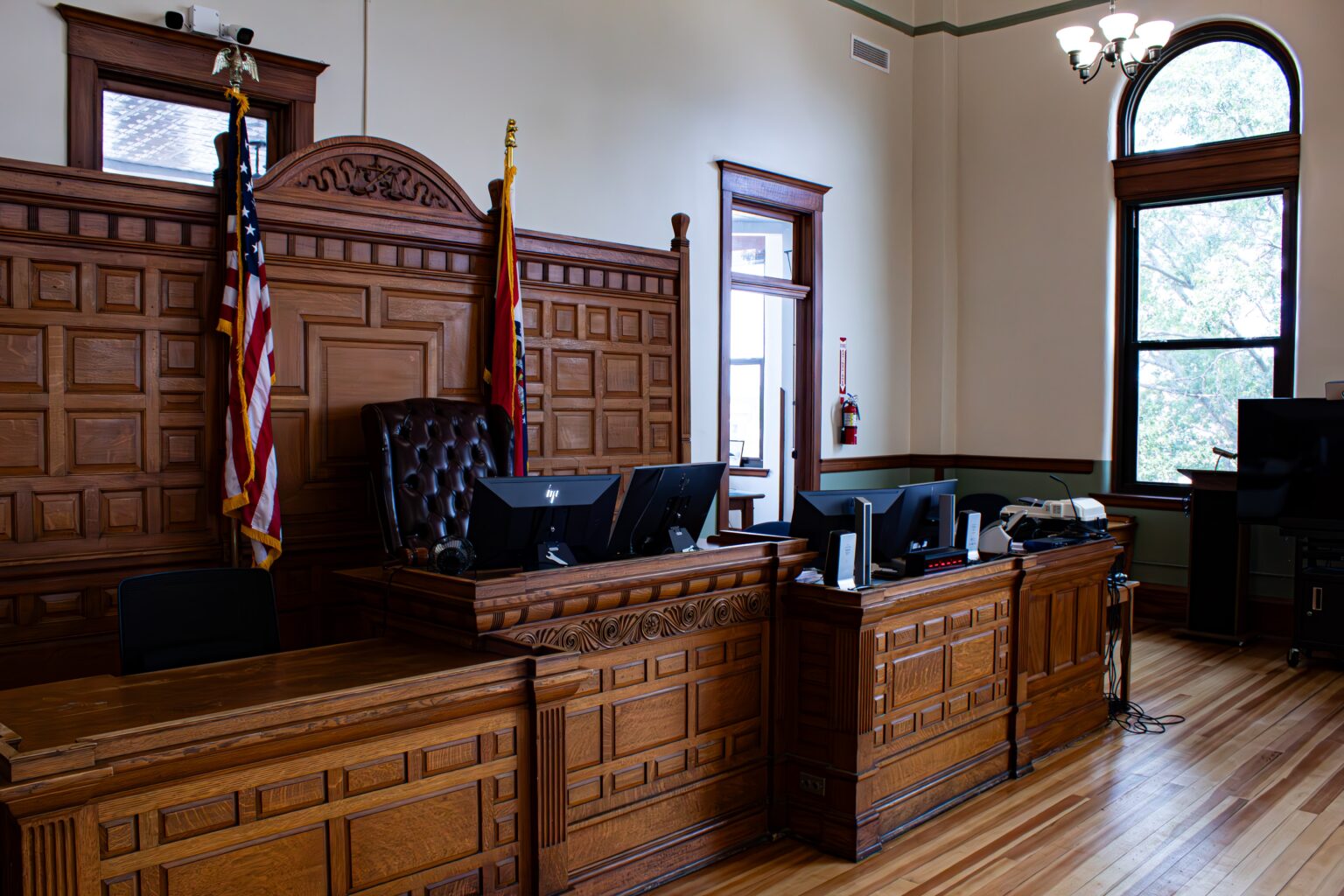 Do Green Card Holders Have To Perform Jury Duty? - Godoy Law Office ...